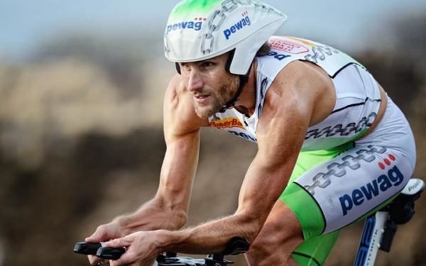 Faris al Sultan: Vom Freak zum Weltmeister | trinews.at